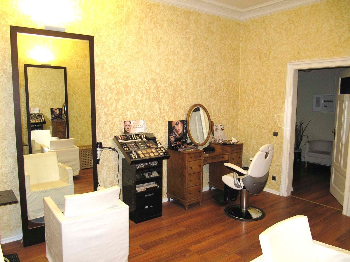 Salon Capello Lounge in Dresden – Friseureinrichtung von Raumkonzept ...